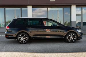 Black Volkswagen Golf 2019 in Vilnius, with an engine capacity of 1.50 L and mileage of 157 thousand km for 13950 €, photo 6 on AUTOMOTO.COM.LV