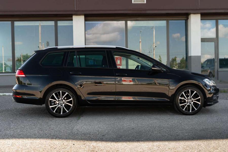 Black Volkswagen Golf 2019 in Vilnius, with an engine capacity of 1.50 L and mileage of 157 thousand km for 13950 €, photo 6 on AUTOMOTO.COM.LV