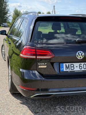 Black Volkswagen Golf 2019 in Riga, with an engine capacity of 1.50 L and mileage of 208 thousand km for 9990 €, photo 3 on AUTOMOTO.COM.LV