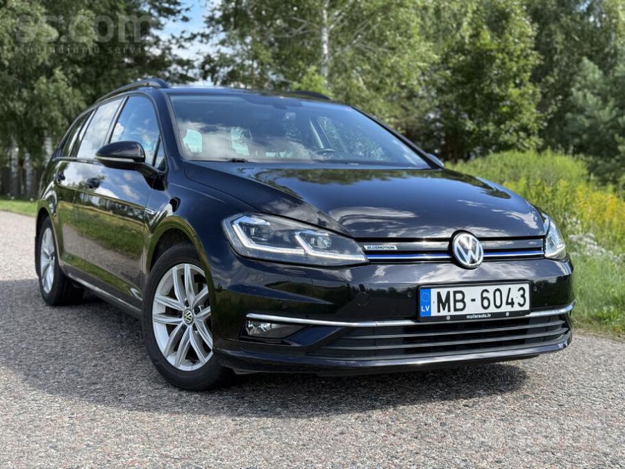 Black Volkswagen Golf 2019 in Riga, with an engine capacity of 1.50 L and mileage of 208 thousand km for 9990 €, photo 7 on AUTOMOTO.COM.LV