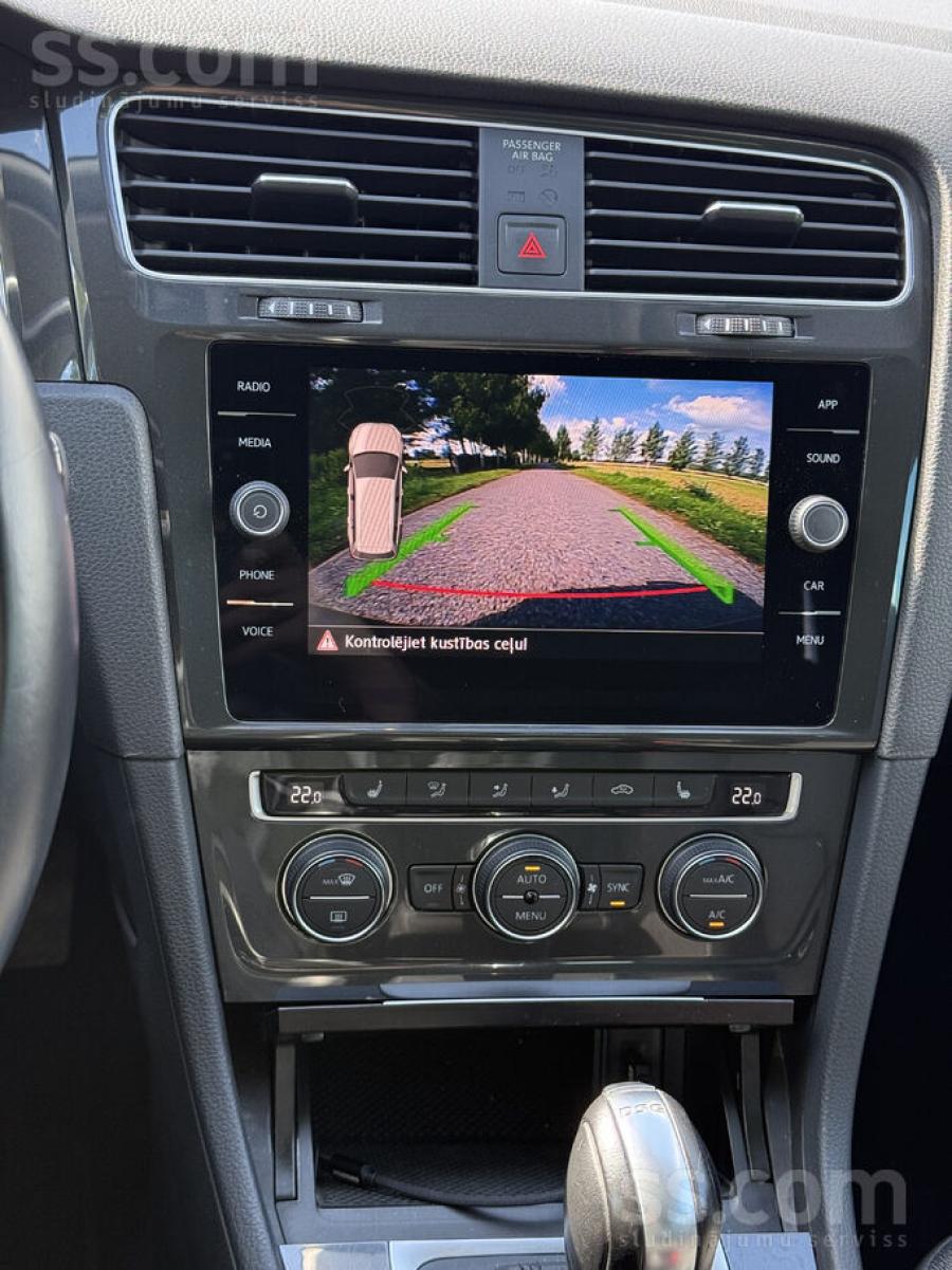 Black Volkswagen Golf 2019 in Riga, with an engine capacity of 1.50 L and mileage of 208 thousand km for 9990 €, photo 10 on AUTOMOTO.COM.LV