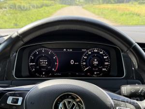 Black Volkswagen Golf 2019 in Riga, with an engine capacity of 1.50 L and mileage of 208 thousand km for 9990 €, photo 13 on AUTOMOTO.COM.LV