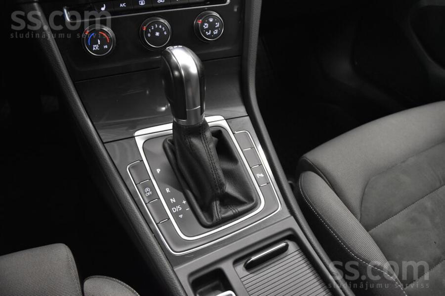 Melns Volkswagen Golf 2019 Rīga, ar dzinēja tilpumu 2.00 L un nobraukumu 210 tūkst. km par 10490 €, foto 18 vietnē AUTOMOTO.COM.LV