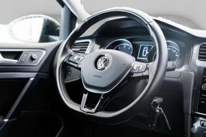 Melns Volkswagen Golf 2019 Kauņa, ar dzinēja tilpumu 1.00 L un nobraukumu 195 tūkst. km par 9490 €, foto 7 vietnē AUTOMOTO.COM.LV