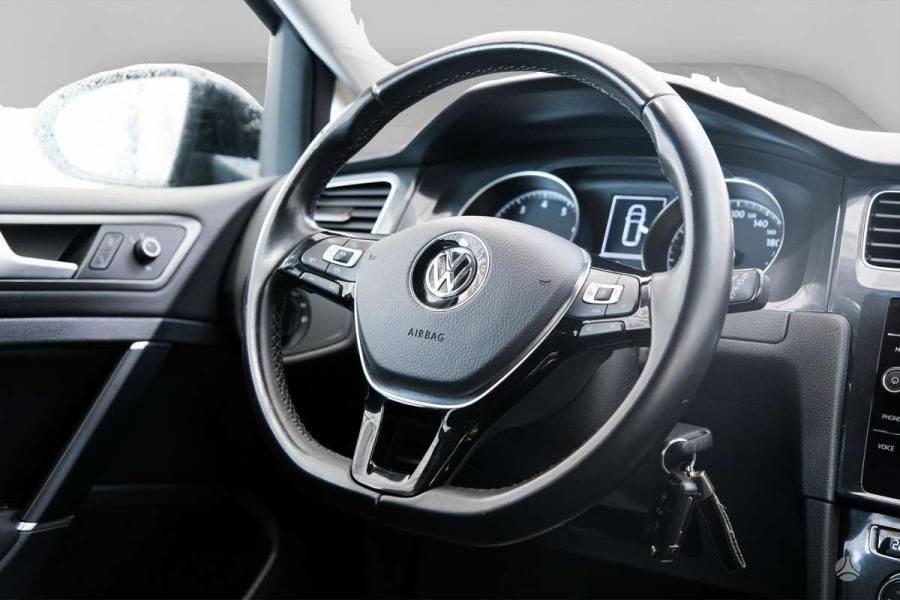 Melns Volkswagen Golf 2019 Kauņa, ar dzinēja tilpumu 1.00 L un nobraukumu 195 tūkst. km par 9490 €, foto 7 vietnē AUTOMOTO.COM.LV