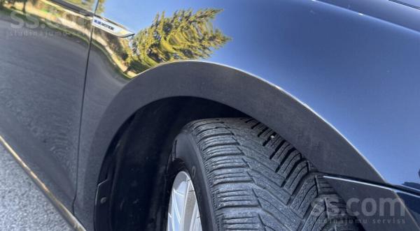 Melns Volkswagen Golf 2019 Rīga, ar dzinēja tilpumu 1.50 L un nobraukumu 158 tūkst. km par 8950 €, foto 9 vietnē AUTOMOTO.COM.LV