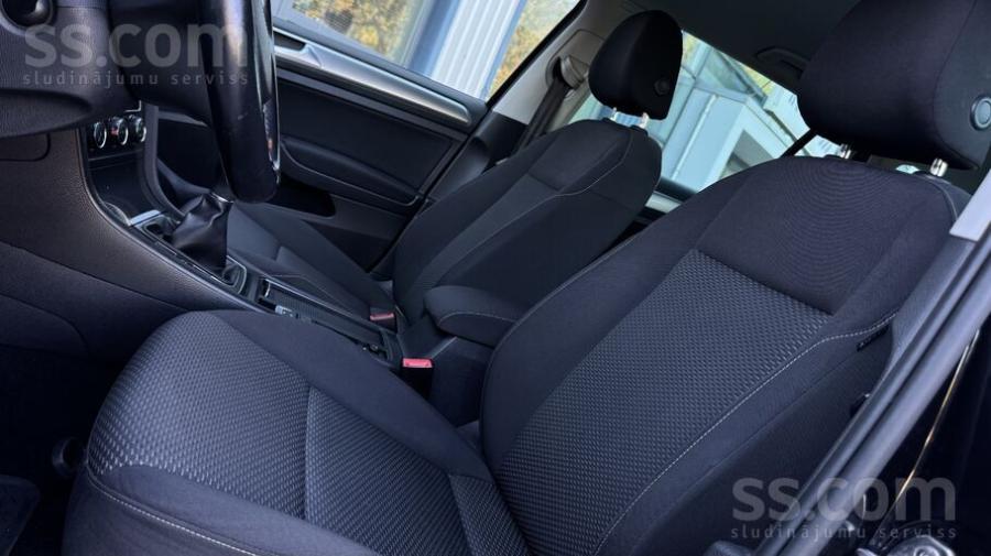 Melns Volkswagen Golf 2019 Rīga, ar dzinēja tilpumu 1.50 L un nobraukumu 158 tūkst. km par 8950 €, foto 14 vietnē AUTOMOTO.COM.LV