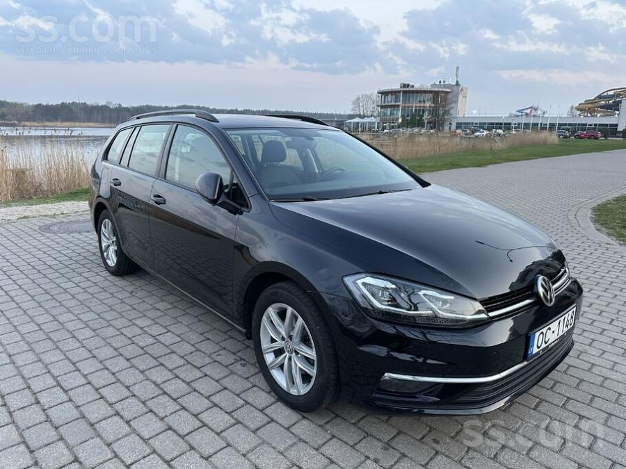 Black Volkswagen Golf 2020 in Jurmala, with an engine capacity of 2.00 L and mileage of 159 thousand km for 14500 €, photo 1 on AUTOMOTO.COM.LV