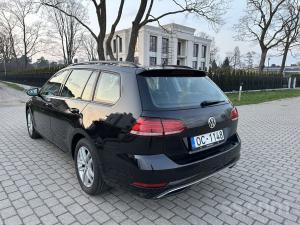 Black Volkswagen Golf 2020 in Jurmala, with an engine capacity of 2.00 L and mileage of 159 thousand km for 14500 €, photo 7 on AUTOMOTO.COM.LV