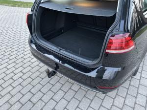 Black Volkswagen Golf 2020 in Jurmala, with an engine capacity of 2.00 L and mileage of 159 thousand km for 14500 €, photo 9 on AUTOMOTO.COM.LV
