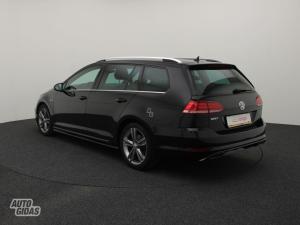 Black Volkswagen Golf 2020 in Vilnius, with an engine capacity of 1.50 L and mileage of 219 thousand km for 11699 €, photo 7 on AUTOMOTO.COM.LV