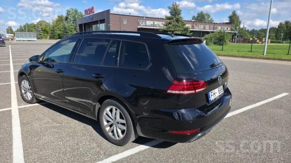 Black Volkswagen Golf 2020 in Valmiera, with an engine capacity of 2.00 L and mileage of 175 thousand km for 14500 €, photo 4 on AUTOMOTO.COM.LV