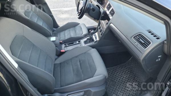 Black Volkswagen Golf 2020 in Valmiera, with an engine capacity of 2.00 L and mileage of 175 thousand km for 14500 €, photo 10 on AUTOMOTO.COM.LV