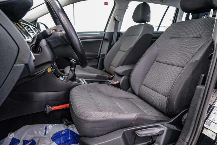 Melns Volkswagen Golf 2020 Kauņa, ar dzinēja tilpumu 1.00 L un nobraukumu 194 tūkst. km par 9490 €, foto 7 vietnē AUTOMOTO.COM.LV