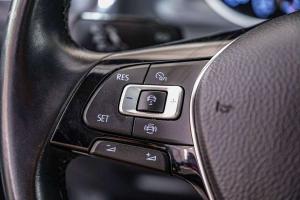 Melns Volkswagen Golf 2020 Kauņa, ar dzinēja tilpumu 1.00 L un nobraukumu 194 tūkst. km par 9490 €, foto 15 vietnē AUTOMOTO.COM.LV