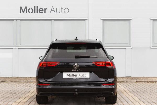 Black Volkswagen Golf 2021 in Ventspils, with an engine capacity of 2.00 L and mileage of 168 thousand km for 17000 €, photo 4 on AUTOMOTO.COM.LV