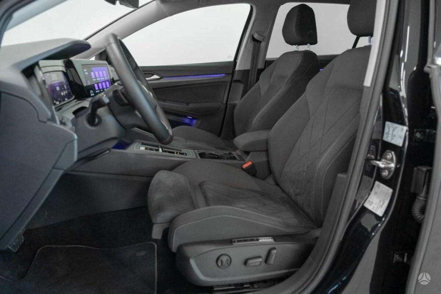 Black Volkswagen Golf 2021 in Vilnius, with an engine capacity of 2.00 L and mileage of 135 thousand km for 18200 €, photo 8 on AUTOMOTO.COM.LV