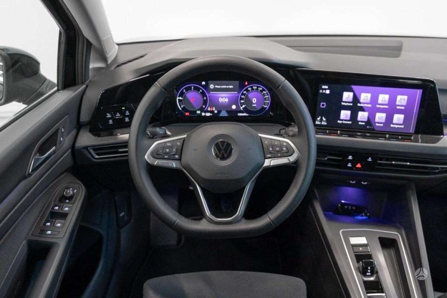 Black Volkswagen Golf 2021 in Vilnius, with an engine capacity of 2.00 L and mileage of 135 thousand km for 18200 €, photo 10 on AUTOMOTO.COM.LV