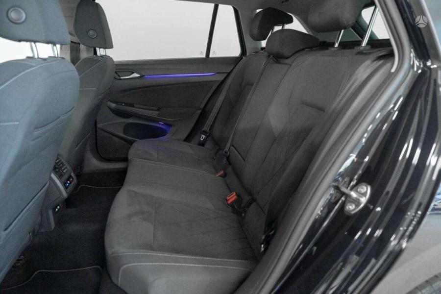 Black Volkswagen Golf 2021 in Vilnius, with an engine capacity of 2.00 L and mileage of 135 thousand km for 18200 €, photo 19 on AUTOMOTO.COM.LV