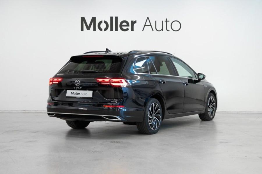 Black Volkswagen Golf 2021 in Vilnius, with an engine capacity of 2.00 L and mileage of 135 thousand km for 18200 €, photo 8 on AUTOMOTO.COM.LV