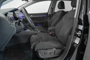 Black Volkswagen Golf 2021 in Vilnius, with an engine capacity of 2.00 L and mileage of 135 thousand km for 18200 €, photo 12 on AUTOMOTO.COM.LV