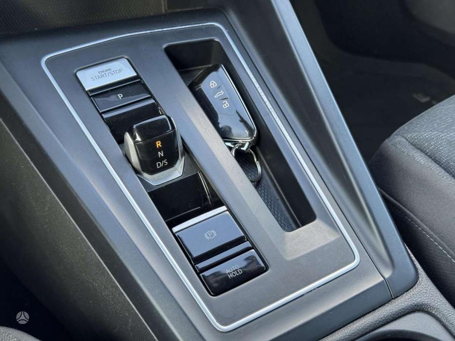 Melns Volkswagen Golf 2021 Viļņa, ar dzinēja tilpumu 1.00 L un nobraukumu 187 tūkst. km par 12950 €, foto 14 vietnē AUTOMOTO.COM.LV