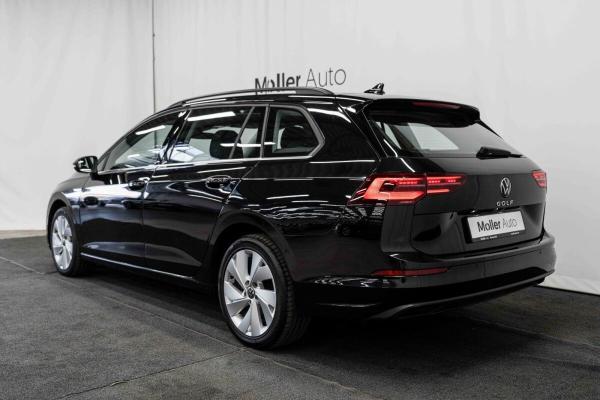 Black Volkswagen Golf 2021 in Tallinn, with an engine capacity of 2.00 L and mileage of 118 thousand km for 20900 €, photo 3 on AUTOMOTO.COM.LV