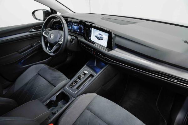 Black Volkswagen Golf 2021 in Tallinn, with an engine capacity of 2.00 L and mileage of 118 thousand km for 20900 €, photo 7 on AUTOMOTO.COM.LV