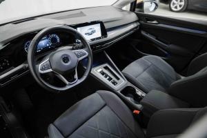Melns Volkswagen Golf 2021 Tallina, ar dzinēja tilpumu 2.00 L un nobraukumu 118 tūkst. km par 20900 €, foto 9 vietnē AUTOMOTO.COM.LV