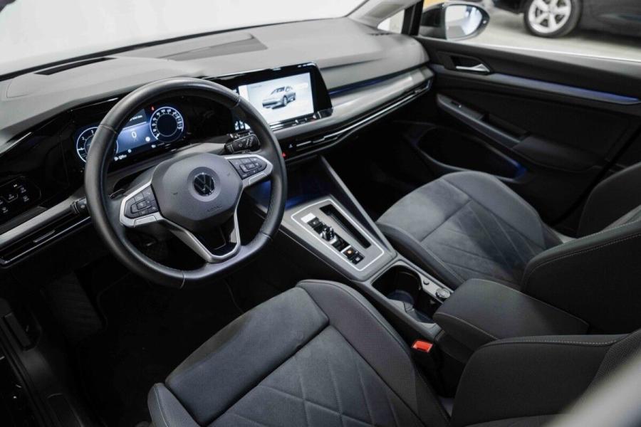 Melns Volkswagen Golf 2021 Tallina, ar dzinēja tilpumu 2.00 L un nobraukumu 118 tūkst. km par 20900 €, foto 9 vietnē AUTOMOTO.COM.LV