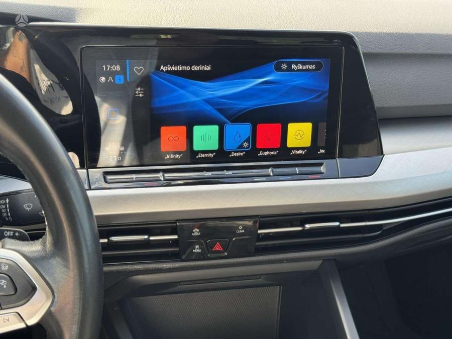 Black Volkswagen Golf 2021 in Vilnius, with an engine capacity of 1.00 L and mileage of 187 thousand km for 10950 €, photo 13 on AUTOMOTO.COM.LV