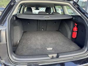 Black Volkswagen Golf 2021 in Vilnius, with an engine capacity of 1.00 L and mileage of 187 thousand km for 10950 €, photo 17 on AUTOMOTO.COM.LV