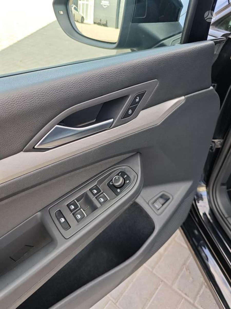 Melns Volkswagen Golf 2021 Kauņa, ar dzinēja tilpumu 1.97 L un nobraukumu 279 tūkst. km par 11200 €, foto 6 vietnē AUTOMOTO.COM.LV