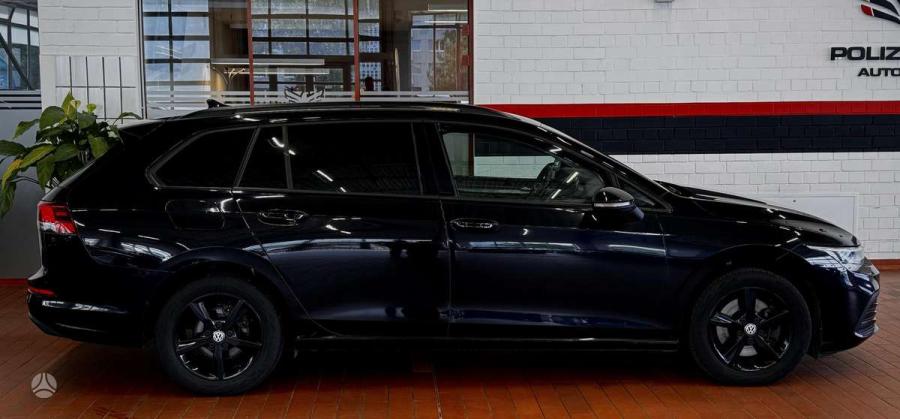 Black Volkswagen Golf 2021 in Kaunas, with an engine capacity of 1.97 L and mileage of 226 thousand km for 12900 €, photo 7 on AUTOMOTO.COM.LV