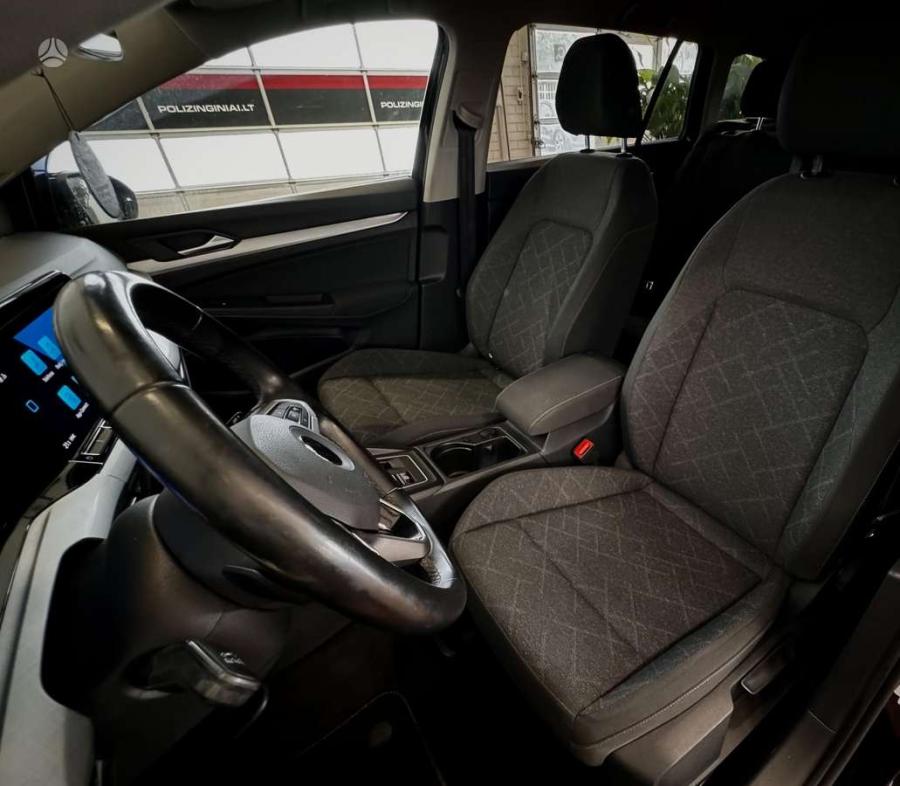 Black Volkswagen Golf 2021 in Kaunas, with an engine capacity of 1.97 L and mileage of 226 thousand km for 12900 €, photo 9 on AUTOMOTO.COM.LV