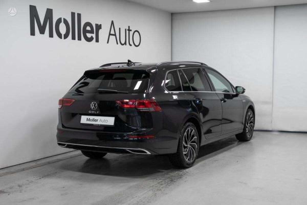 Melns Volkswagen Golf 2022 Viļņa, ar dzinēja tilpumu 2.00 L un nobraukumu 157 tūkst. km par 17900 €, foto 3 vietnē AUTOMOTO.COM.LV