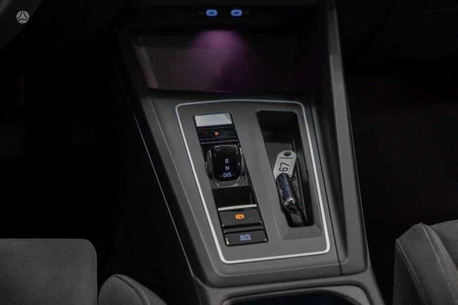 Черный Фольксваген Гольф 2022 в Вильнюс, объемом двигателя 2.00 л и пробегом 157 тыс. км за 17900 €, фото 13 на AUTOMOTO.COM.LV