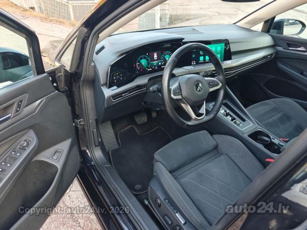 Melns Volkswagen Golf 2022 Tallina, ar dzinēja tilpumu 2.00 L un nobraukumu 204 tūkst. km par 15750 €, foto 10 vietnē AUTOMOTO.COM.LV