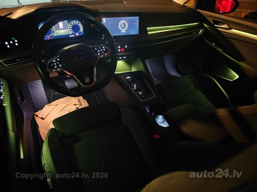 Melns Volkswagen Golf 2022 Tallina, ar dzinēja tilpumu 2.00 L un nobraukumu 204 tūkst. km par 15750 €, foto 17 vietnē AUTOMOTO.COM.LV