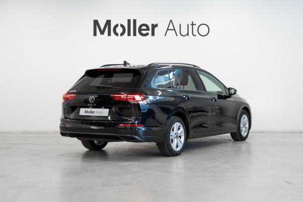 Black Volkswagen Golf 2022 in Vilnius, with an engine capacity of 2.00 L and mileage of 158 thousand km for 15900 €, photo 8 on AUTOMOTO.COM.LV