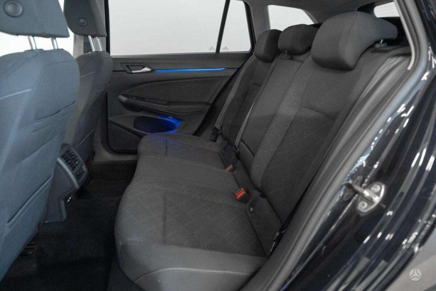 Black Volkswagen Golf 2022 in Vilnius, with an engine capacity of 2.00 L and mileage of 158 thousand km for 15900 €, photo 21 on AUTOMOTO.COM.LV