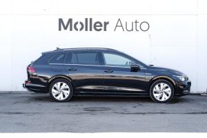 Black Volkswagen Golf 2022 in Riga, with an engine capacity of 2.00 L and mileage of 139 thousand km for 17450 €, photo 6 on AUTOMOTO.COM.LV