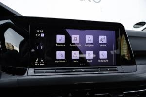 Black Volkswagen Golf 2022 in Riga, with an engine capacity of 2.00 L and mileage of 139 thousand km for 17450 €, photo 27 on AUTOMOTO.COM.LV