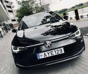 Black Volkswagen Golf 2022 in Kaunas, with an engine capacity of 1.50 L and mileage of 202 thousand km for 15500 €, photo  on AUTOMOTO.COM.LV