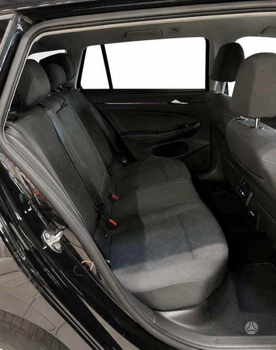 Black Volkswagen Golf 2022 in Kaunas, with an engine capacity of 1.97 L and mileage of 167 thousand km for 15500 €, photo 10 on AUTOMOTO.COM.LV