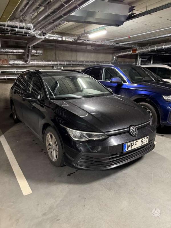 Black Volkswagen Golf 2023 in Vilnius, with an engine capacity of 1.00 L and mileage of 41 thousand km for 20000 €, photo 1 on AUTOMOTO.COM.LV