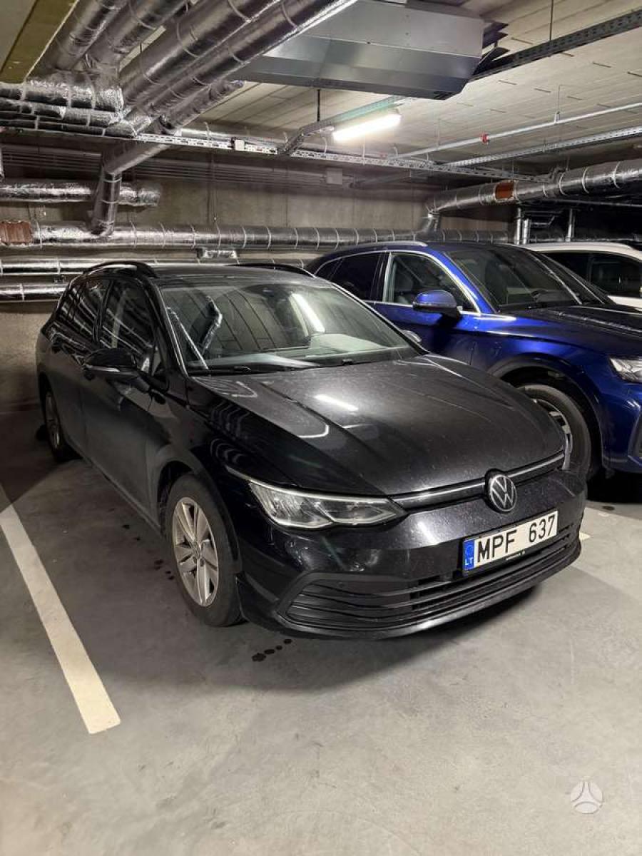 Black Volkswagen Golf 2023 in Vilnius, with an engine capacity of 1.00 L and mileage of 41 thousand km for 20000 €, photo 1 on AUTOMOTO.COM.LV