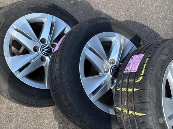 Melns Volkswagen Golf 2023 Kauņa, ar dzinēja tilpumu 1.97 L un nobraukumu 167 tūkst. km par 13800 €, foto 5 vietnē AUTOMOTO.COM.LV