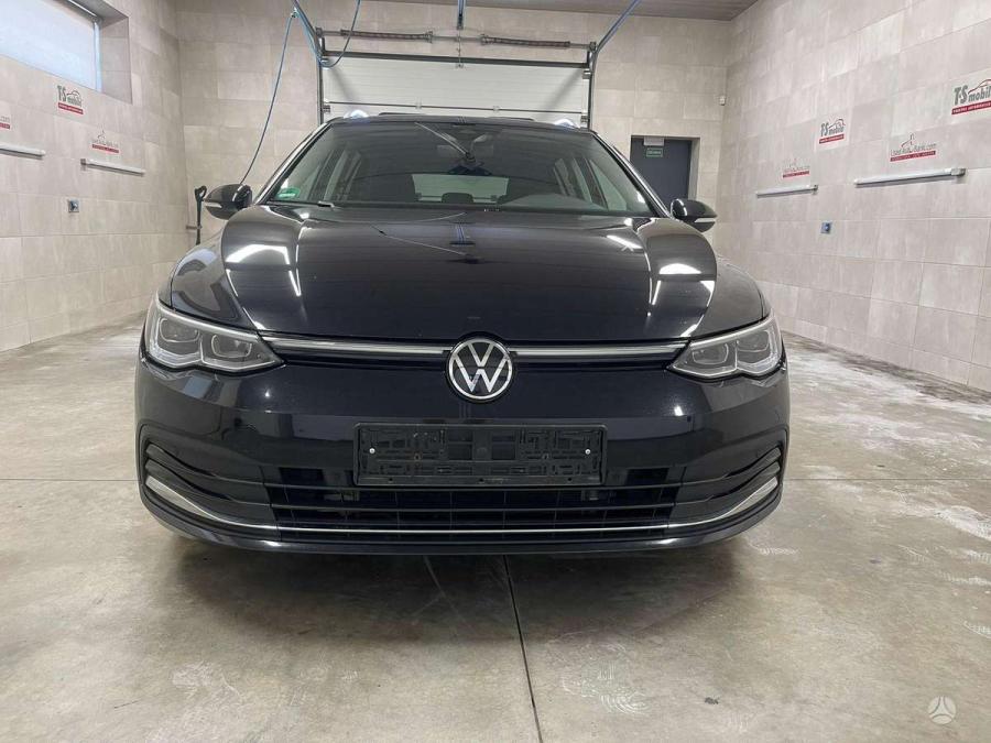 Black Volkswagen Golf 2023 in Marijampole, with an engine capacity of 1.00 L and mileage of 89 thousand km for 15972 €, photo 3 on AUTOMOTO.COM.LV