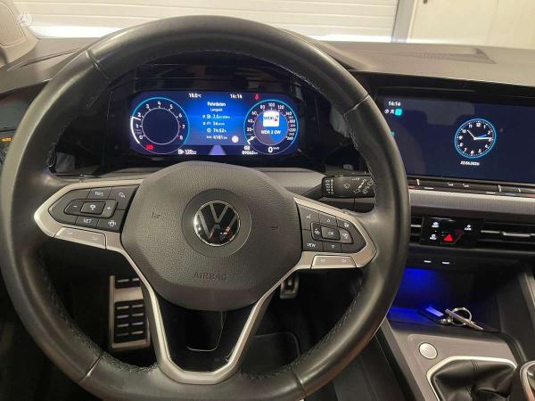 Melns Volkswagen Golf 2023 Marijampole, ar dzinēja tilpumu 1.00 L un nobraukumu 89 tūkst. km par 15972 €, foto 8 vietnē AUTOMOTO.COM.LV